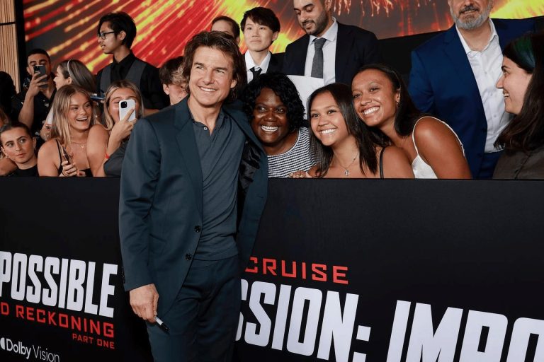 Tom Cruise Height: How Tall Is the Famous Actor? - Gear Fixup